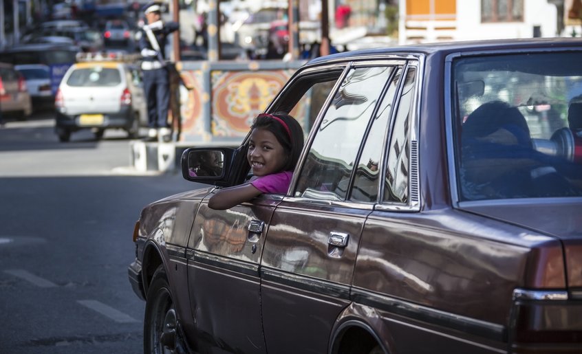 Polite drivers cause traffic jams, says new research - Global ...