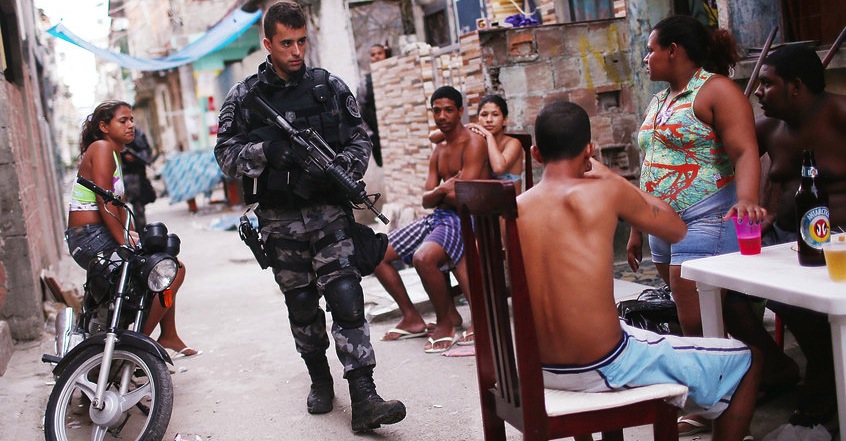 Thousands of Rio's poor evicted for World Cup, dossier reveals - Global ...