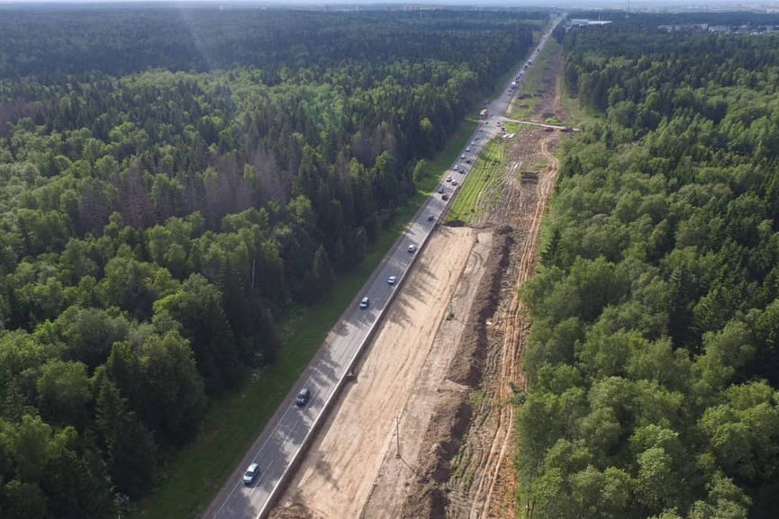 Russia lets third stage of epic Moscow ring road to sole bidder ...