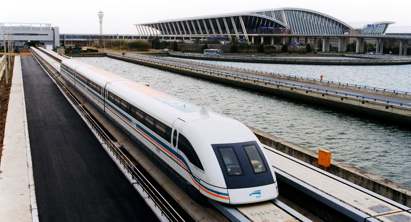 Japan offers to go halves with America on a $10bn floating train ...