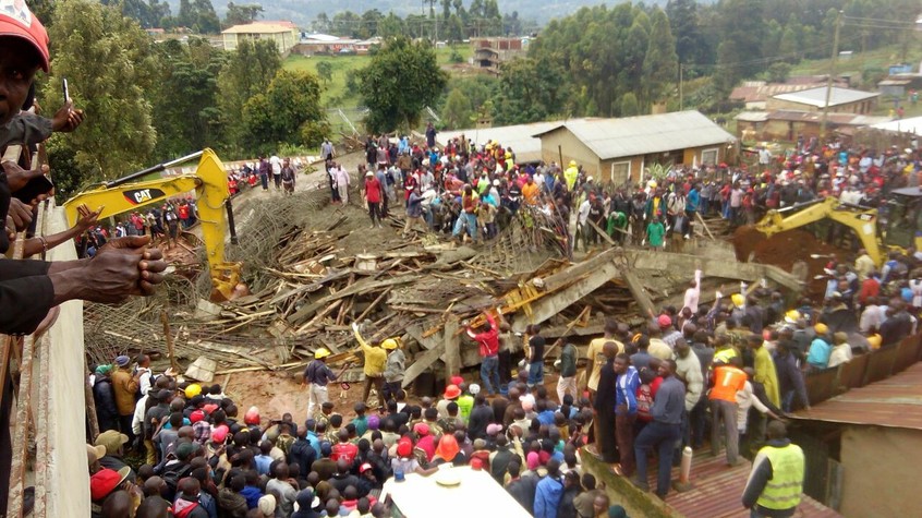 Townspeople surge on collapsed hospital in Kenya, rescuing 40 - Global ...