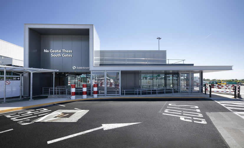 "Largest single-span modular building" delivered to Dublin Airport ...