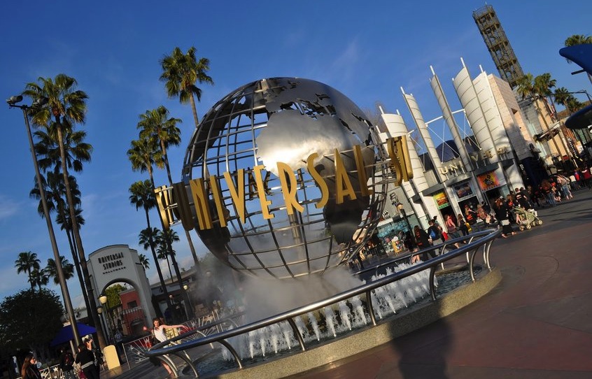 Universal Studios to open $3.3bn theme park in China - Global ...