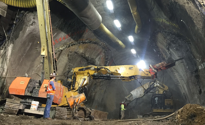 US contractor Tutor Perini ordered to replace 5km of "substandard" rail ...