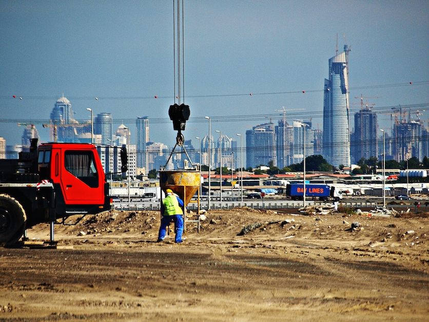 Gulf projects fall 19% in first half of 2017 - Global Construction Review