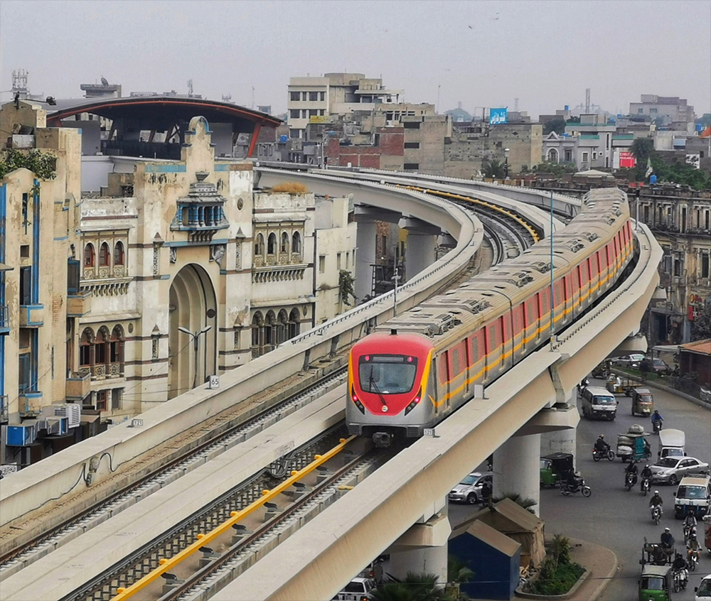 Pakistan's first-ever metro line opens for business in Lahore - Global ...