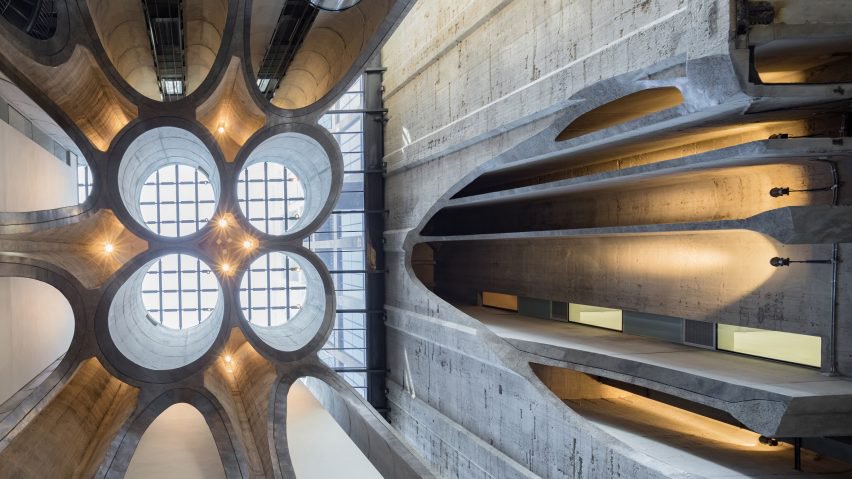 Heatherwick Studio turns Cape Town grain silo into unlikely art museum ...