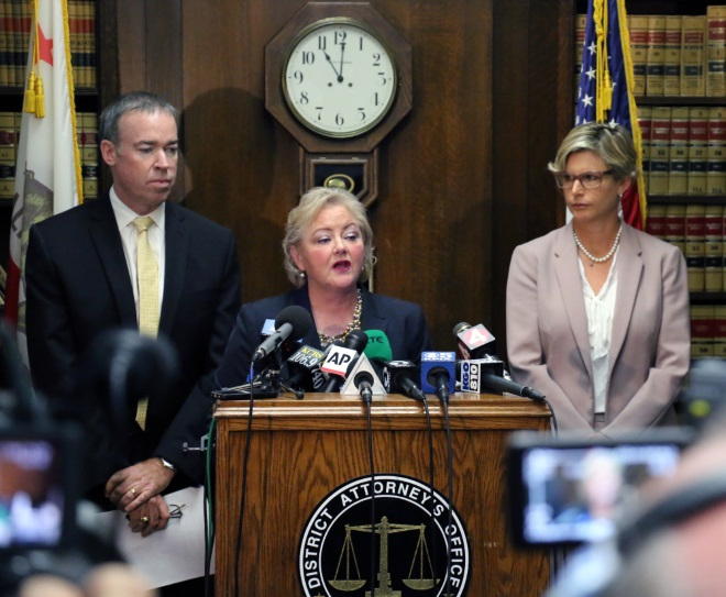 No manslaughter charges from Berkeley balcony collapse - Global ...