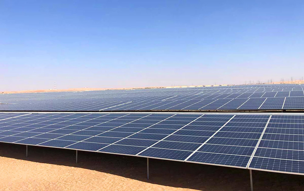 Abu Dhabi opens record breaking solar plant - and puts out tenders for ...