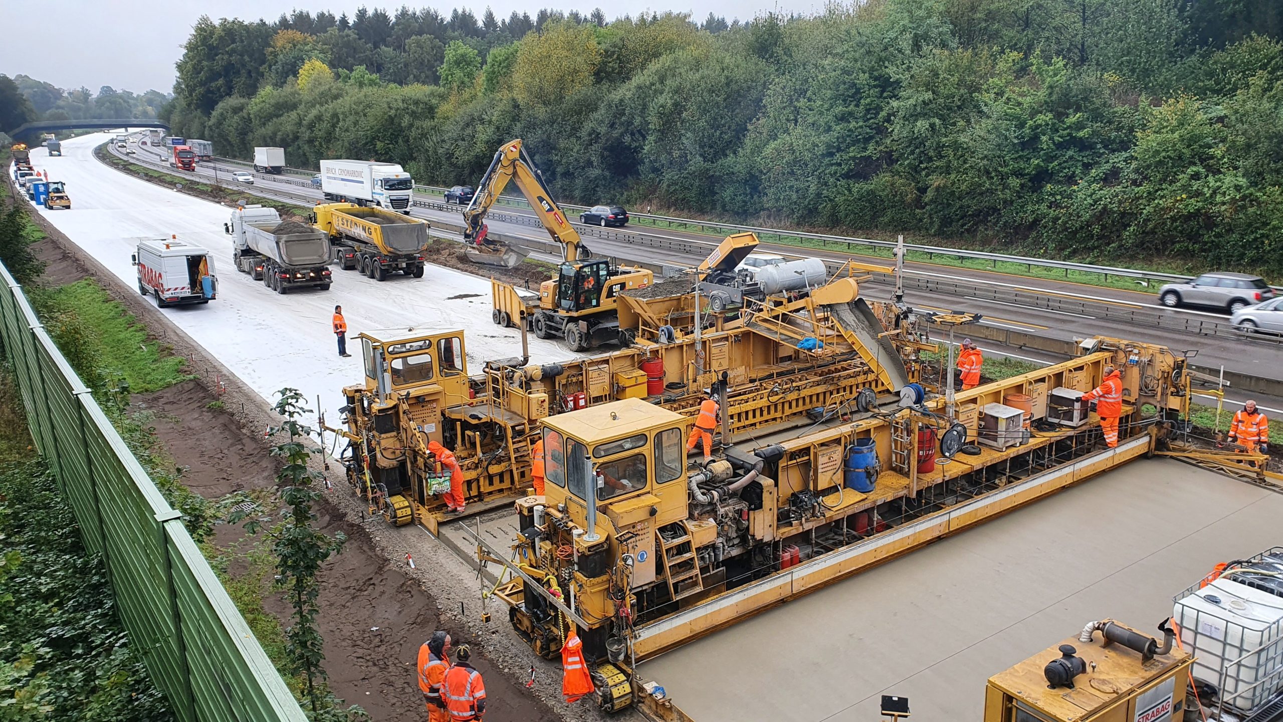 German-Austrian joint venture wins €600m road-widening contract ...