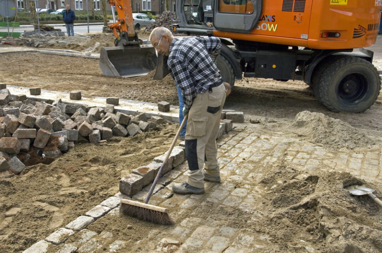 Dutch construction sector braces for sharp contraction - Global ...
