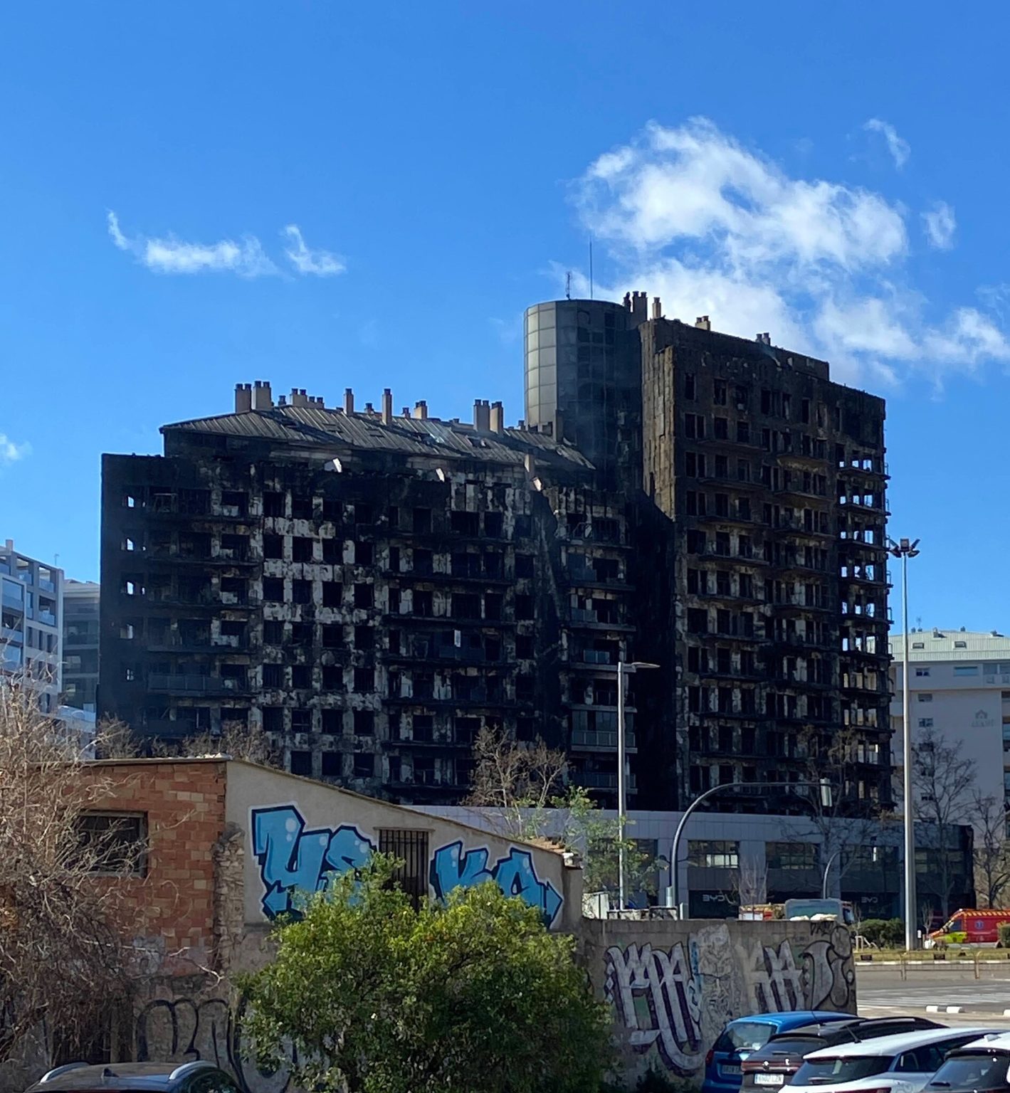 Valencia fire death toll climbs to 10 - Global Construction Review