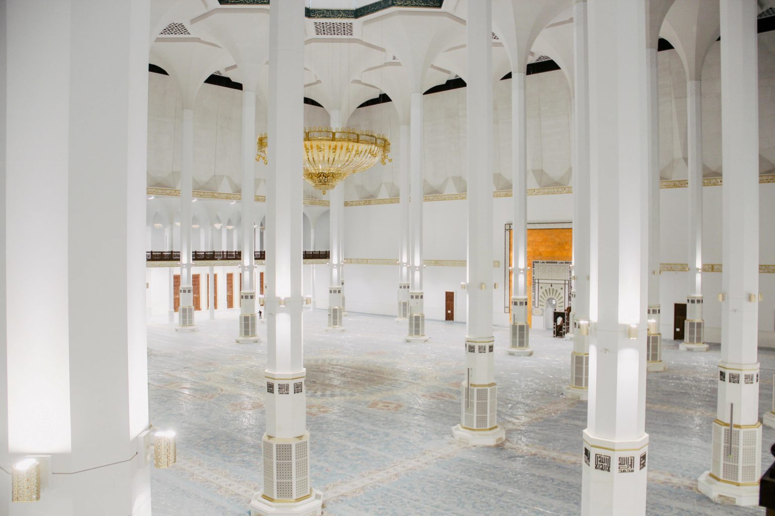 16 years in the making, Algeria’s giant mosque officially opens ...