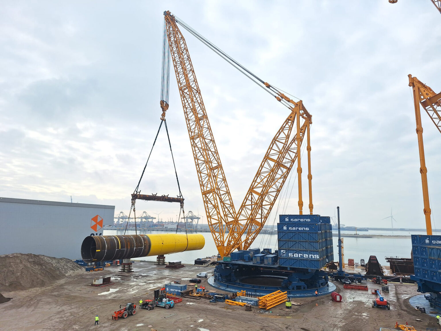 Sarens’ new giant crane boosts load capacity by 45% - Global Construction Review