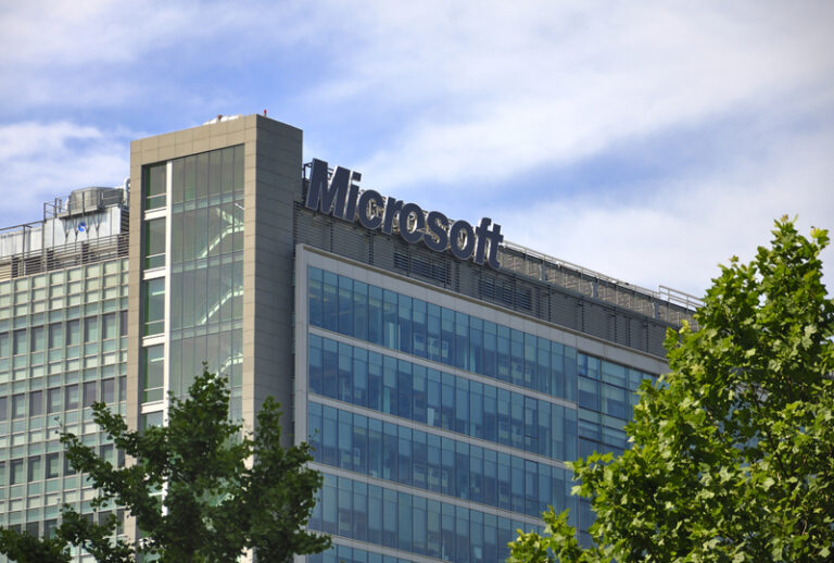 Microsoft pauses new data centre construction - Global Construction Review