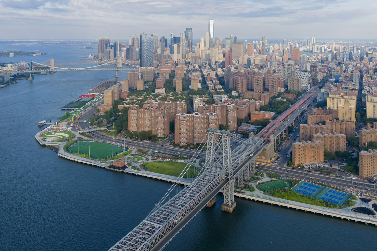 Bjarke Ingels’ “parkipelago” flood defence system opens in Manhattan ...